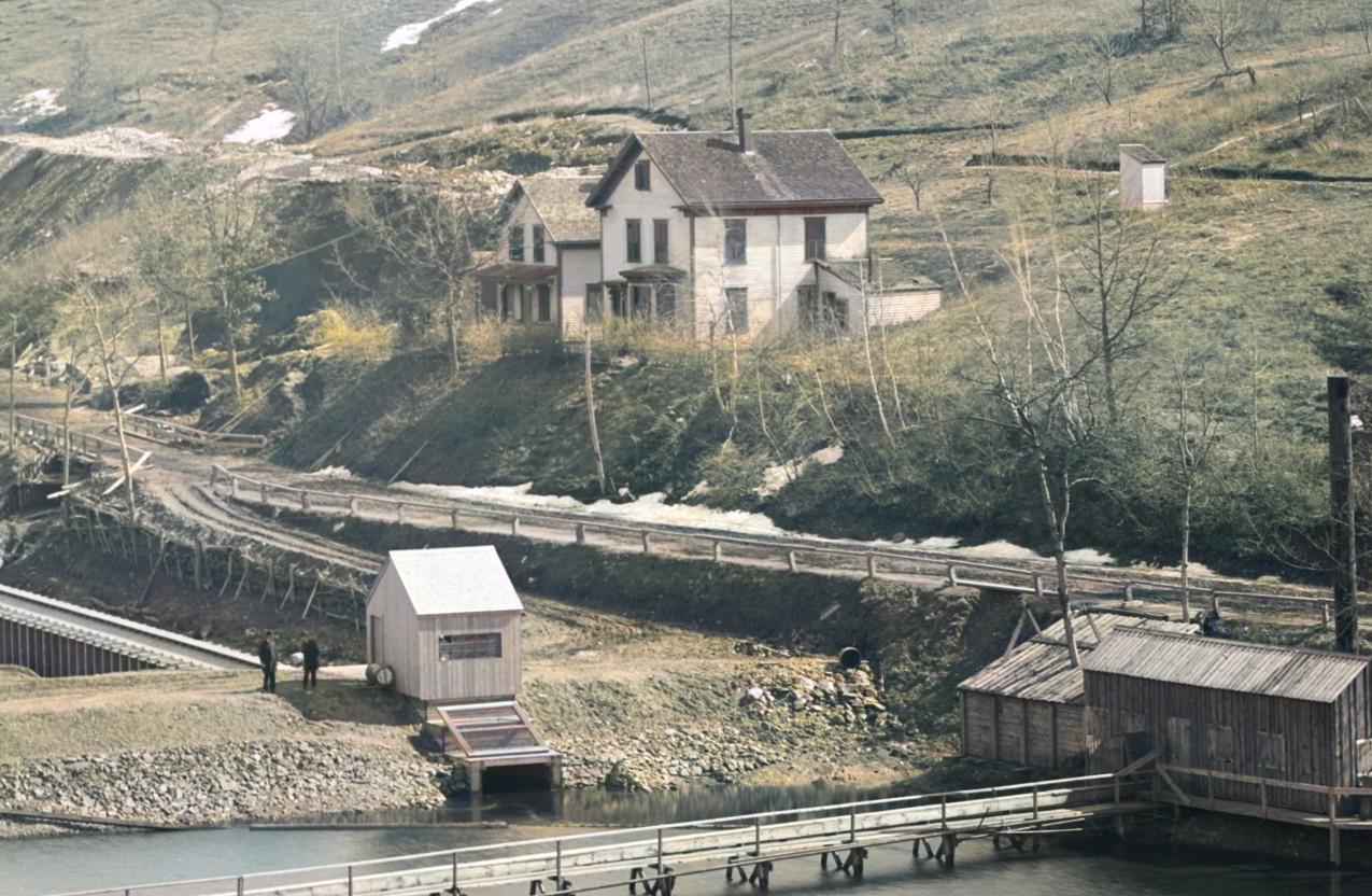 Houses Under the Dam – Wachusett Dam and Reservoir